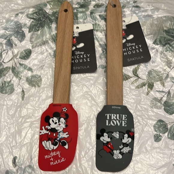 Kitchen | 2180 Mickey Mouse Spatula | Poshmark